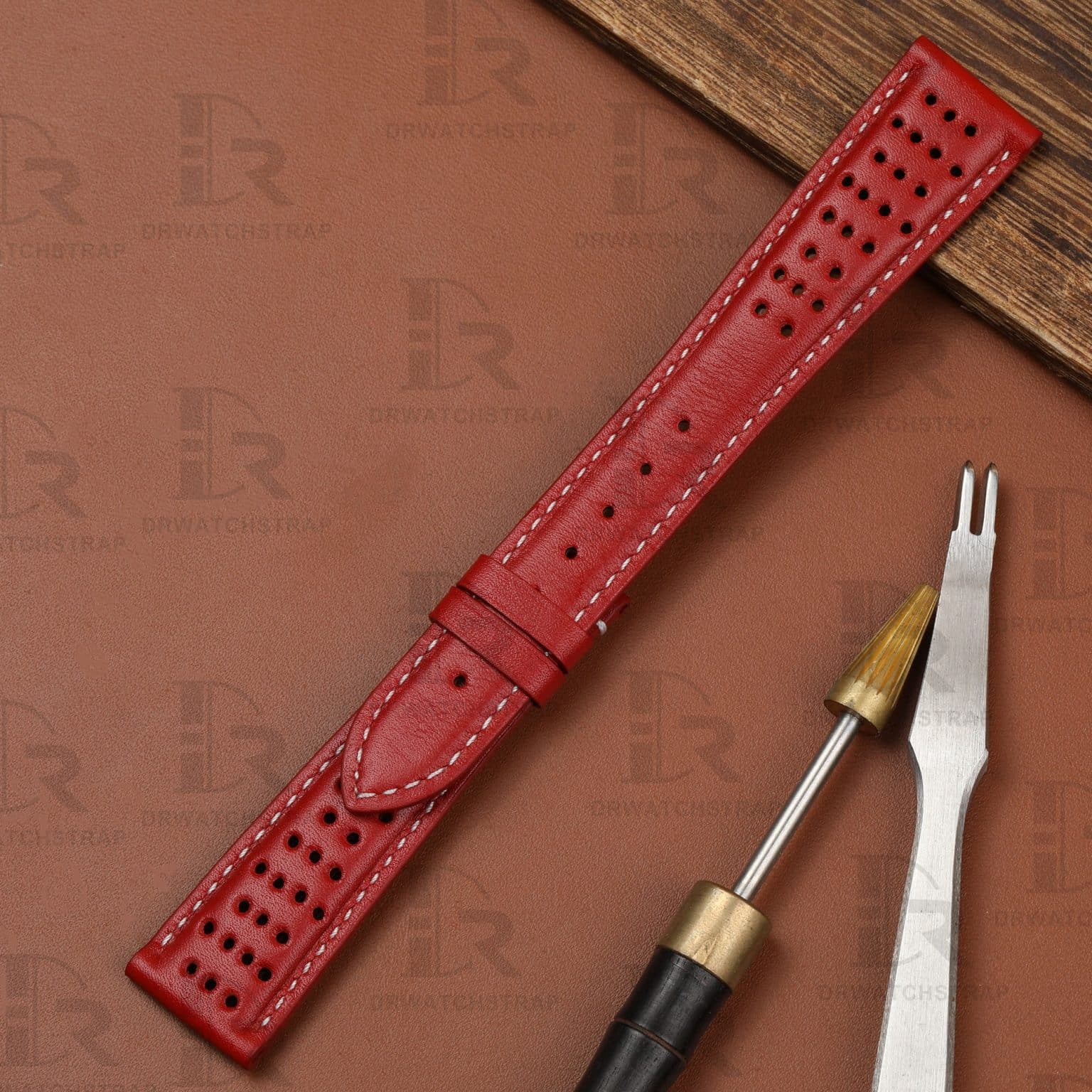 Buy Omega Speedmaster leather strap replacement | Drwatchstrap